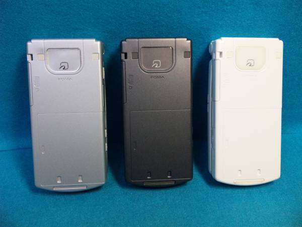 NTTドコモ P902i モックアップ 3色セット - モックセンター